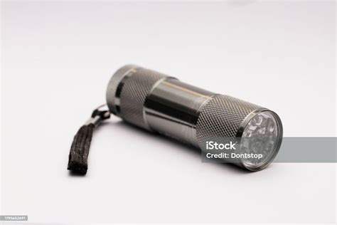흰색 배경에 포켓 Led 손전등 손전등에 대한 스톡 사진 및 기타 이미지 손전등 작업 장비 작은 Istock