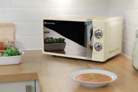 Microwave Review 2025 Natalie Smythe