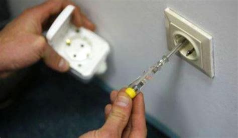 The Socket In The Bedroom Didnt Work Anymore So He Decided To Open It What He Found Inside