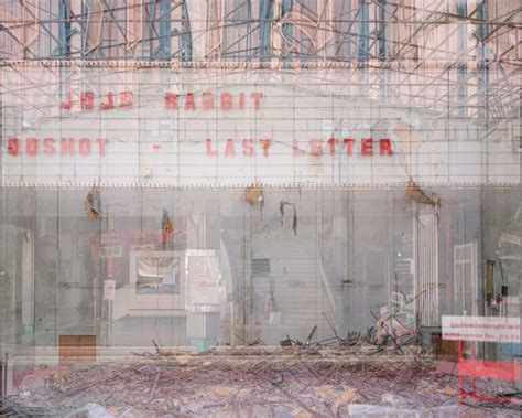 Transformation Theory สองเมืองที่ติดอยู่ระหว่างความเป็นจริงและภาพฝัน