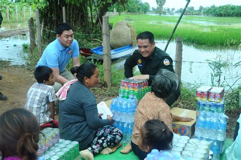 ដោយមានការដឹកនាំនិងភាពទទួលខុសត្រូវខ្ពស់លើសុខទុក្ខរបស់ប្រជាពលរដ្ឋដែលរងគ្រោះដោយទឹកជំនន់និងមានជីវភាព