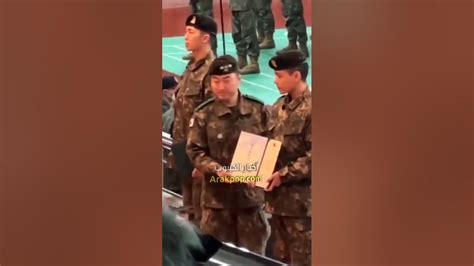 ظهور تايهيونغ و نامجون بالزي العسكري وتكريمهم في حفل التخرج تاي