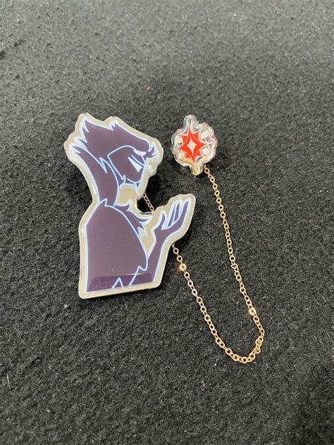 Stolas Look My Way Acrylic Chain Pin With Mini Star Helluva Boss Etsy