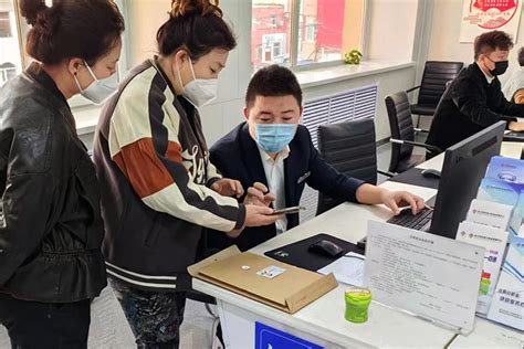 哈市道外区营商环境局：当好“店小二” 政务服务更暖心