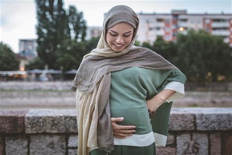 صحتكالتمر من الفواكه المفيدة جدا للصحة حيث يحتوي على عدة فيتامينات