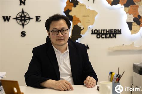 Р Шинэгэрэл Татварын ачааллыг буулгая гэвэл төр бүтэц орон тоогоо 2 3 дахин багасгах ёстой