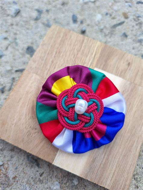 Saekdong Brooch Behance