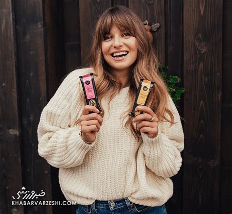 آشنایی با آنا لواندوفسکی همسر ستاره بایرن تصاویری از تبلیغات برند جذاب خبرورزشی