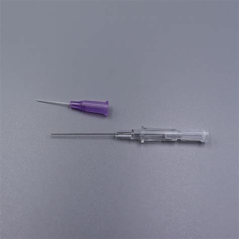 Manufacture Disposable Wing Pen Type Iv Cannula With Injection Port