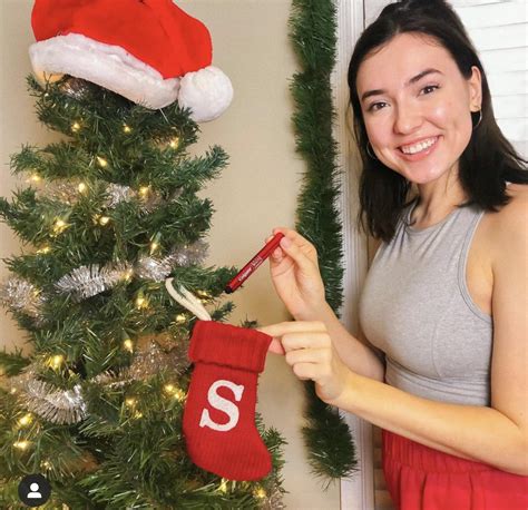 Hot Dayum She Makes Me Gay Scrolller