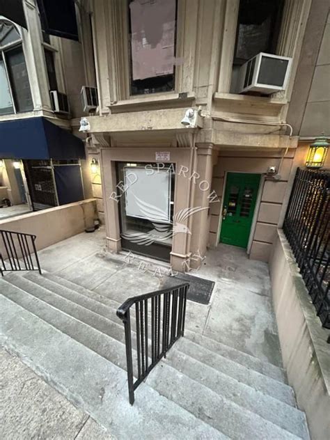 Commercial Space On East 72nd Street New York Ny 10021