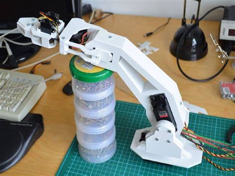 Самодельный манипулятор под управлением Arduino RoboCraft