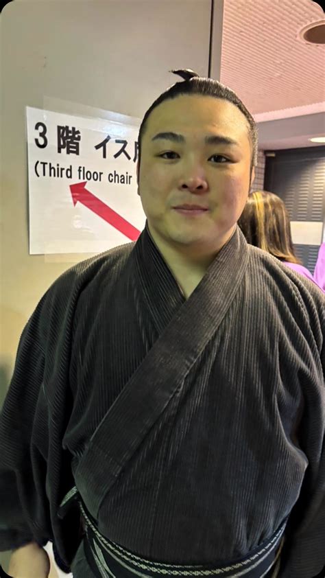 【公式】炎鵬後援会 沢山の温かいご声援ありがとうございました！ 炎鵬の取組は終わりましたが、 千秋楽まであと2日。 千秋楽までよろしくお