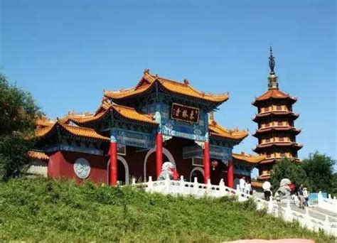 绥棱必去的景点绥化森林植物园绥棱植物园大山谷图库