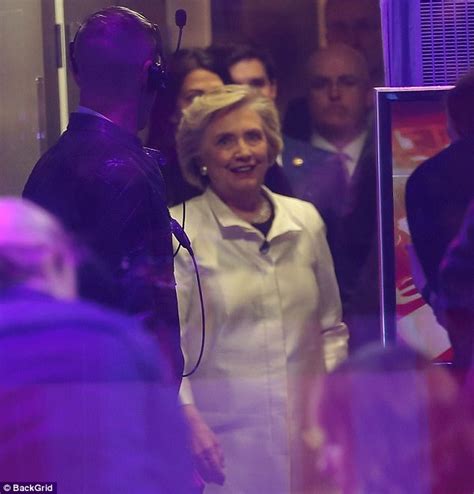 Hillary Clinton Falsely Calls Trump Admitted Sex Assaulter Daily Mail