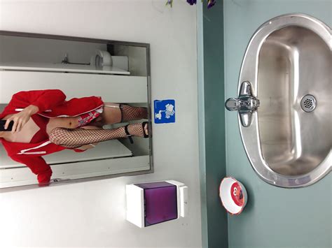 Public Washroom Fun Porn Pictures Xxx Photos Sex Images 1861384 Pictoa