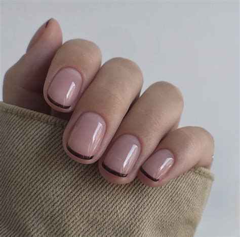 3 варіанти нюдового манікюру які ніколи не вийдуть з моди