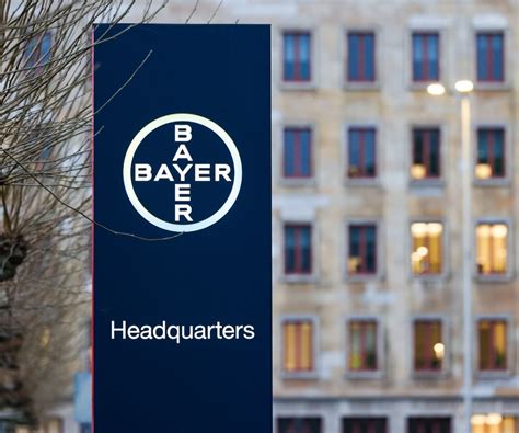 Bayer Acusa A Jandj De Publicidad Engañosa Para Medicamento Contra El Cáncer De Próstata