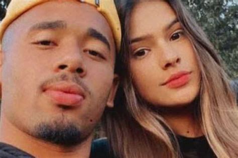 Fora Da Copa Gabriel Jesus Ganha Mensagem De Apoio Da Namorada
