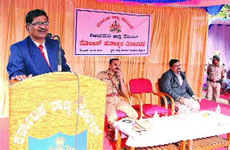 Role Of Police In Maintaining Peace In Society समाज में शांति बनाए