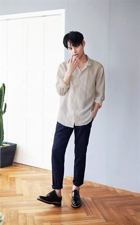 토모나리 여름신상 티셔츠 반바지 슬랙스 샌들 등 판매 Koreanfashion Korean Fashion Men Mens Fashion Casual