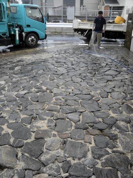 自然素材はいいな 仕事風景 日記 小笠原庭園研究所 碧南・三河地区の造園・作庭・庭園デザイン