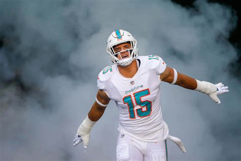 Download Miami Dolphins Player Celebration Wallpaper