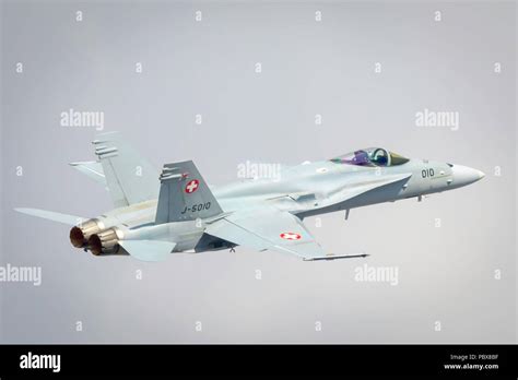F a 18 swiss air force sion -Fotos und -Bildmaterial in hoher Auflösung ...
