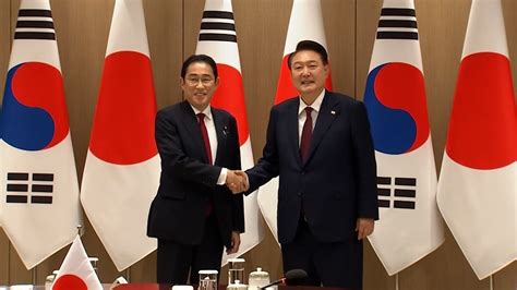 【速報】日韓首脳会談 笑顔で握手10回目の対面会談 北朝鮮への対応での連携強化を確認かfnnプライムオンライン Goo ニュース