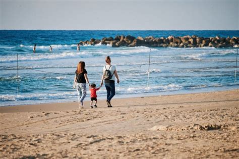 מדד חוף נקי טירת כרמל עם ציון נקי מאוד ומה מצבם של חופי חיפה חי פֹּה תאגיד החדשות של