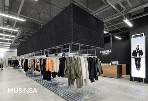 오프라인으로 영토 확장하는 무신사…홍대 상권에 플래그십 매장 중앙일보