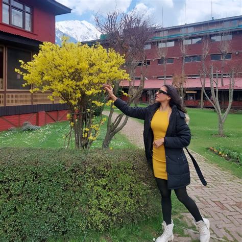 Kinjal Pandya Kinjalpandyaofficial • Instagram Photos And Videos