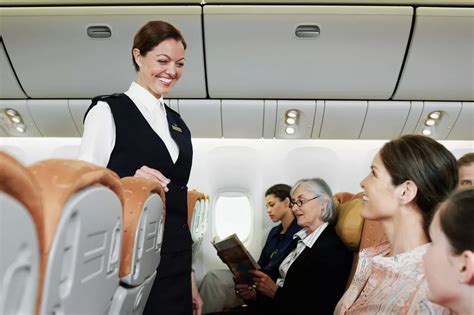 Flight Attendant Reveals Why They Greet Passengers And Its Not To Be Polite The Mirror