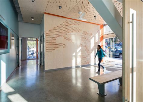 Leddy Maytum Stacy Covers Berkeley Design Centre Roof With Photovoltaics