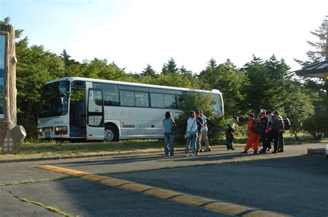 富士登山に挑戦2011（その1：水が塚から富士宮口新5合目） 一歩一歩の会（掲示板）