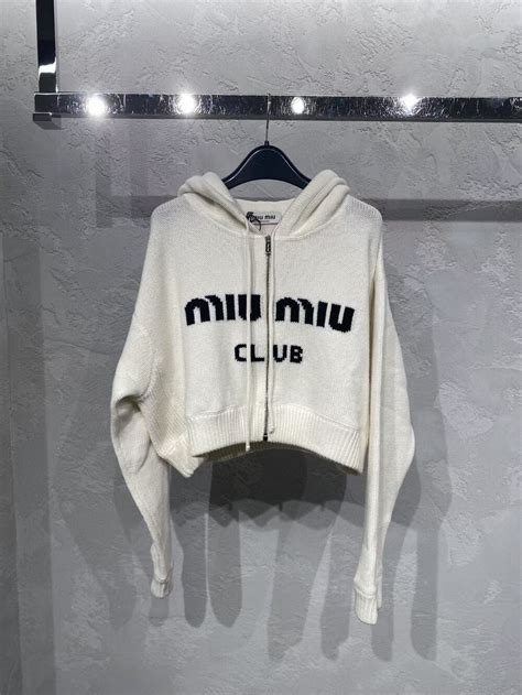 Miu Miu 자켓 22fw 미우미우 로고 셰어링 후드 집업 자켓 원래 명품은 필웨이 Feelway