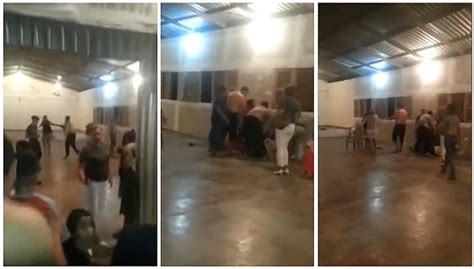 YouTube Dos mujeres se dan de alma por un pastor evangélico en pleno