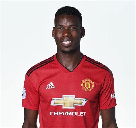 曼联 博格巴 透明底 模特 球员 足球 球星 正面