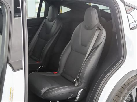 新款model Y今年将推出7座版和高性能版 轴距有望加长？ 知乎