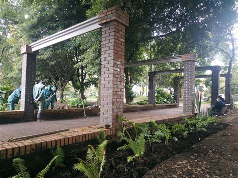 ¡las Jardineras Del Parque Brasil Vuelven A Florecer Jardín Botánico
