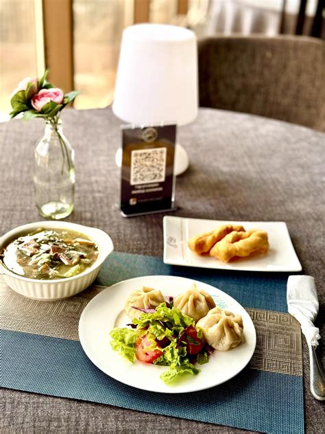 Chuu Lunch Set өдрийн мэнд меог шөл бууз салад хайрсан боорцог Facebook