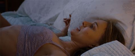 Naked Natalie Portman In No Strings Attached