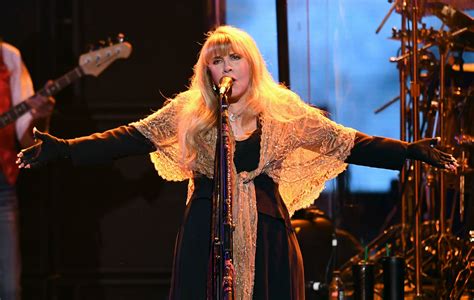 Fleetwood Macs Stevie Nicks Told Haim To Go Solo After Becoming First