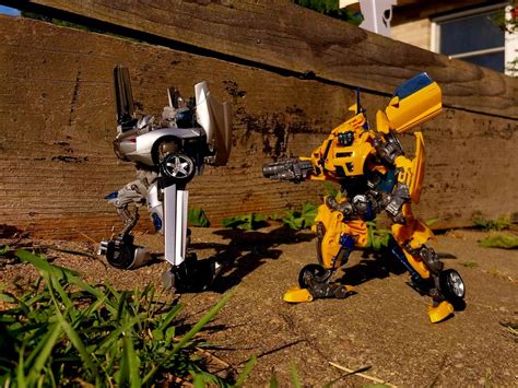 Bumblebee And Sideswipe Rotf 2009 R Transformers