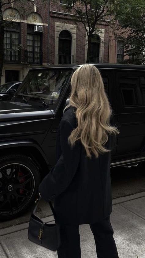Successful Woman Aesthetic Money Aestheticsrich Aestheticsrich Girl