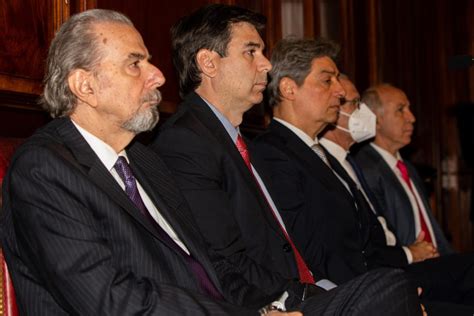 Los Integrantes De La Corte Suprema Entregaron Los Premios Adepa Al