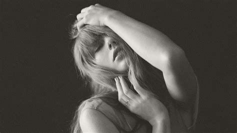Taylor Swifts Tortured Poets Department Tracklist Bonus Songs