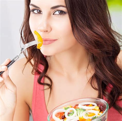 O Que Você Deve Comer Para Ter Cabelos Fortes E Saudáveis