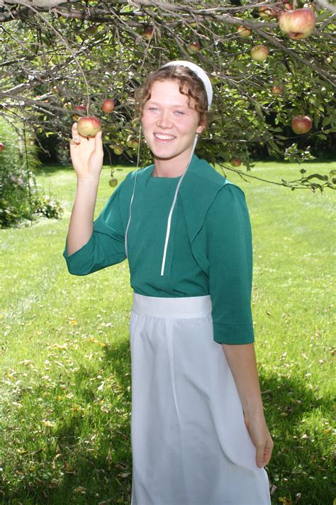 Amish Apron And Covering Cap Kapp Prayer Bonnet With Strings Etsy