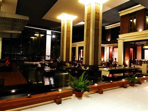 สุนีย์ แกรนด์ โฮเทล Sunee Grand Hotel ที่พัก เมืองอุบลราชธานี รับ